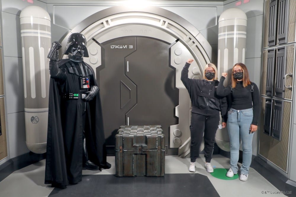 How do you meet Darth Vader at Disneyland Paris?